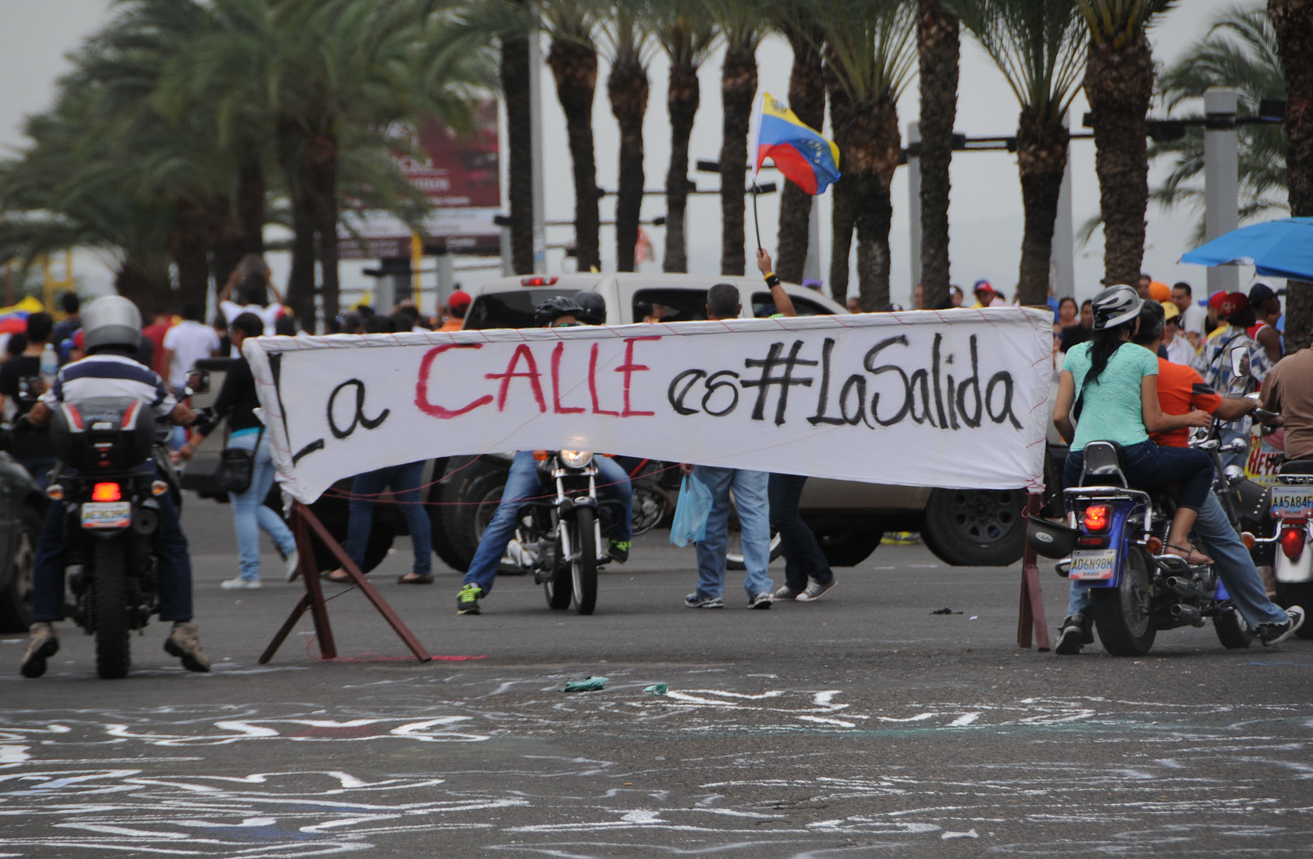 El país roto - CineAgenzia